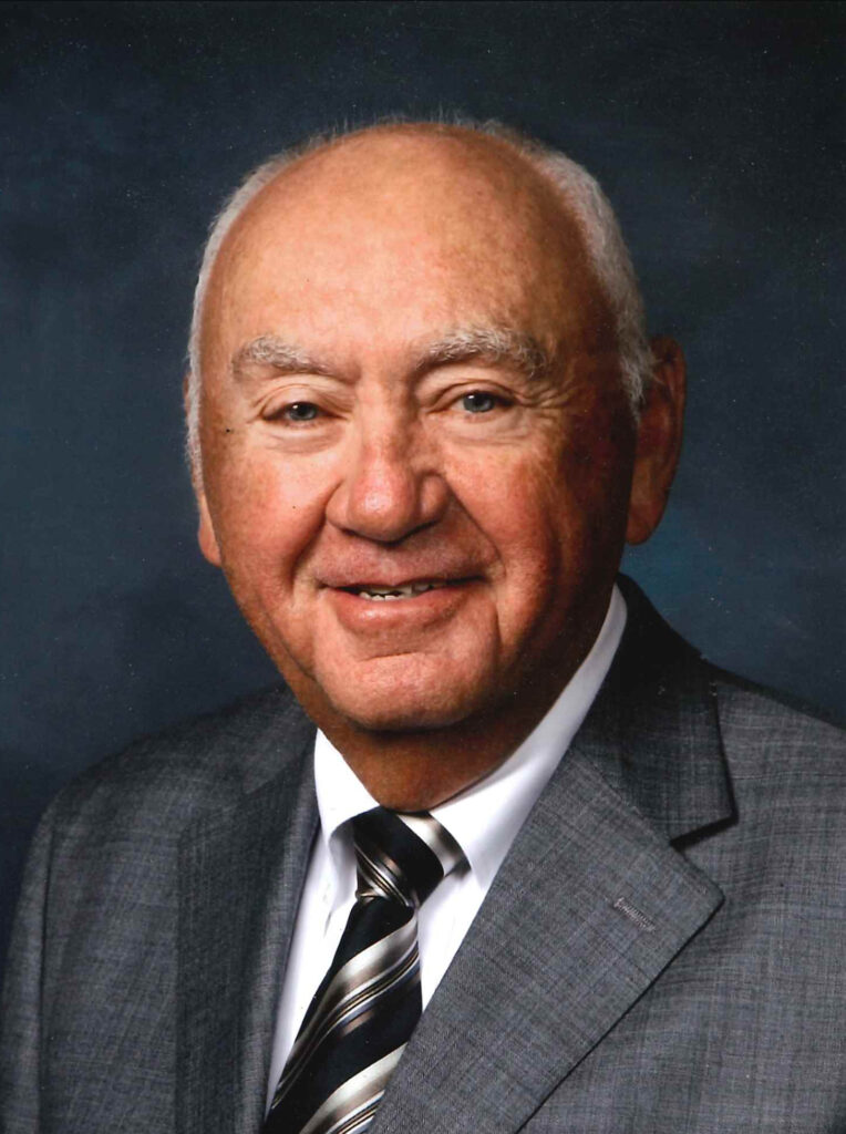 Dr. Melvin Willenborg (92) of Effingham - Effingham's News and Sports ...