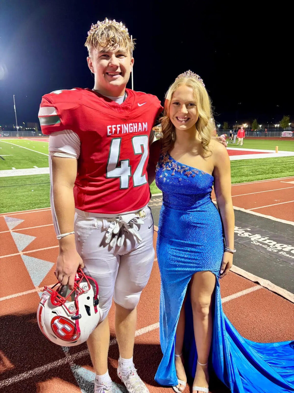 2025 EHS Homecoming King and Queen Crowned - Effingham's News and ...